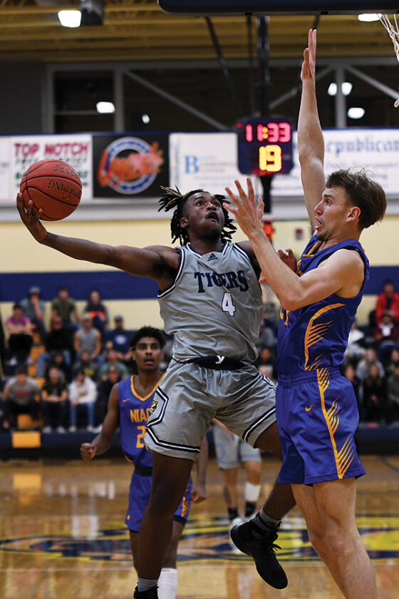 Trojans’ late surge sinks MCC | News, Sports, Jobs - Times Republican